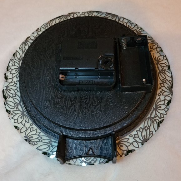 Tianguan | Accents | Vintage Tianguan Glass Clock Wooded Scene New In ...